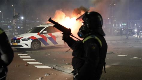 Politie Toont Opnieuw Beelden Van Verdachten Eritrese Rellen Den Haag Fm