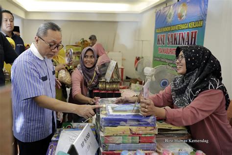 Foto Mendag Zulhas Hadiri Dialog Umkm Perempuan Berkemajuan Di Tegal