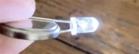 Create The Worlds Smallest Flashlight In 1 Min Saber C