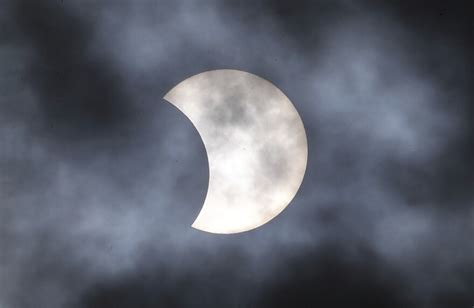 Weekend Partial Eclipse A Big Precursor To Next Years Solar Eclipse Wvxu