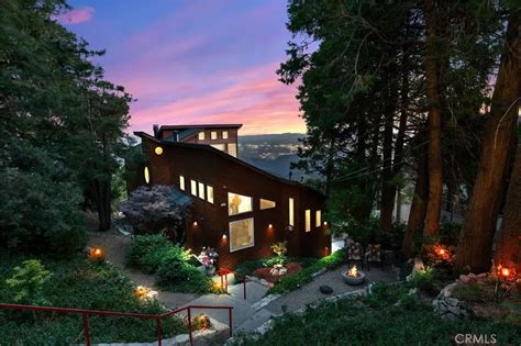 28527 Willow Rd Lake Arrowhead Ca 92352 ®