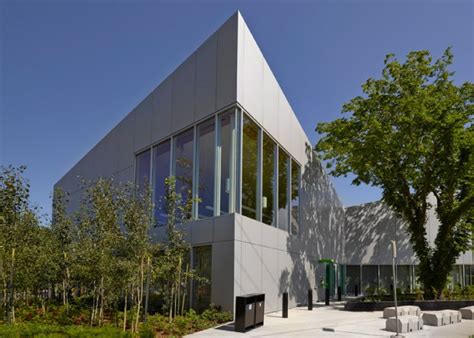 Schmidt Hammer Lassens Canadian Library Mimics Roofs Of Neighbours