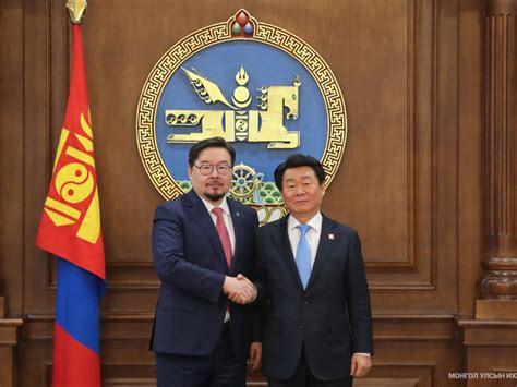 Улсын Их Хурлын дарга Г Занданшатар Элчин сайд Ким Жун Гү г хүлээн авч уулзлаа Isee Mn