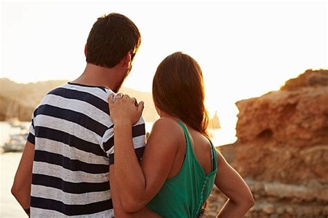 커플 뒷모습 배경 일러스트 커플 뒷모습 사진 및 배경 화면 무료 다운로드 Pngtree