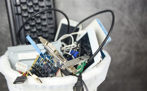 How To Prepare A Computer For Recycling The Waste Management Recycling Blog