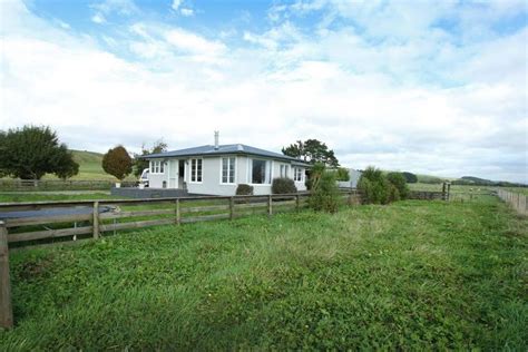 Property Details For 32 Mccardle Road Pahiatua 4984