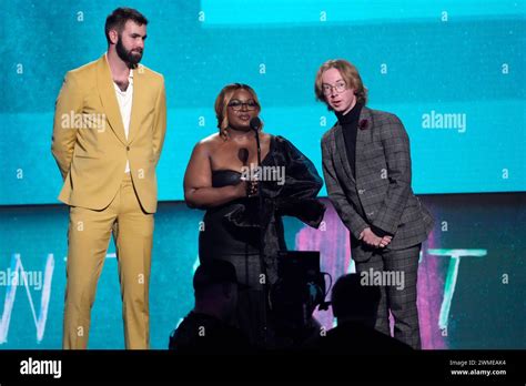 Robert Gladden From Left Rashida Olayiwola And David Brown Present The Producers Award During