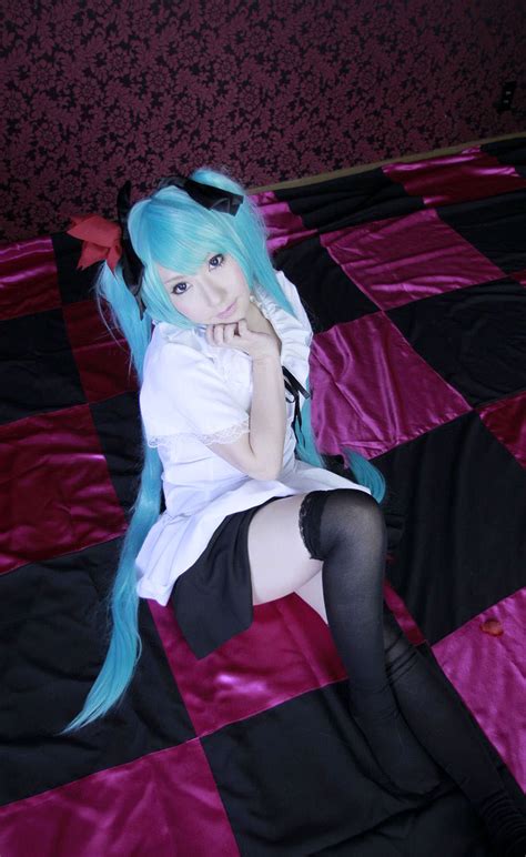 JapaneseThumbs AV Idol Miku Hatsune 初音ミク Photo Gallery 3