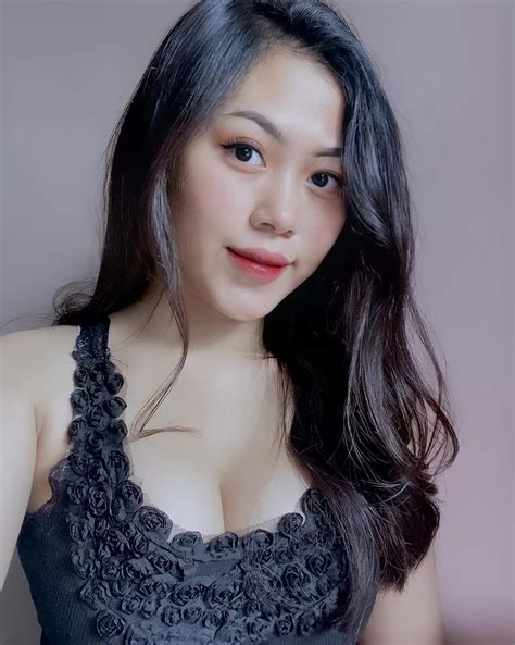 Sindy Indonesian Escort In Jakarta