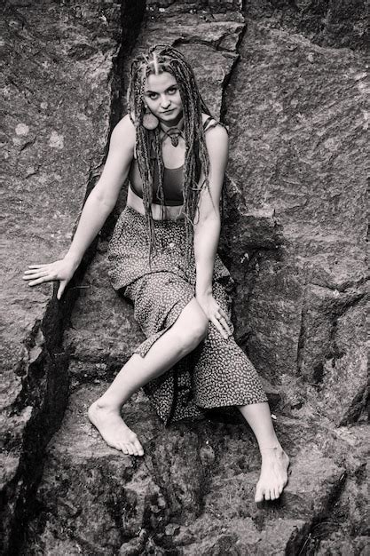 Premium Photo Beautiful Girl With Dreadlocks Dressed Hippie