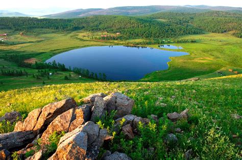 Хэнтий аймгийн зочид буудал амралтын газар