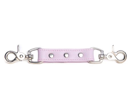 Luxe Pink Connector Snap Hooks Swivel Clips Hooks For Restraints Clips And Clamps Bondage Snap