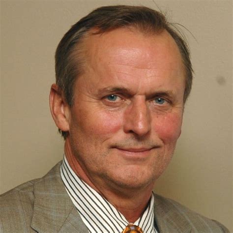 Джон Гришэм Краткая биография Гришэма и список всех его книг