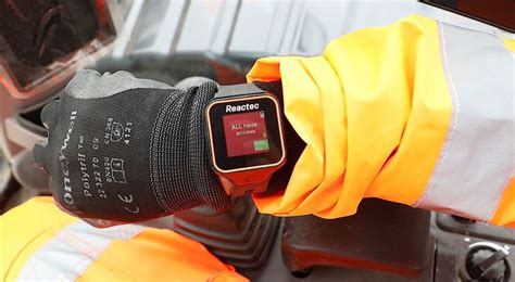 How R Links Proximity Warning System Protects Workers Reactec