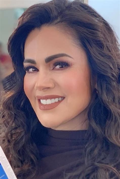 Luz Elena González Wiki Biography Age Gallery Spouse And More