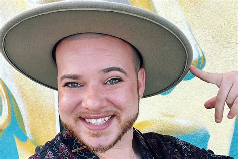 Transgender Sex Educator Brings Honest And Inclusive Lgbtq Sex Education To Tiktok