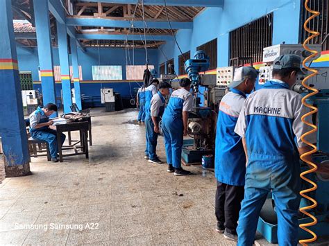 Smk Negeri 1 Selong — Teknik Pemesinan