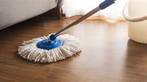 The Best Way To Mop Hardwood Floors 5 Tips From The Pros Homes And