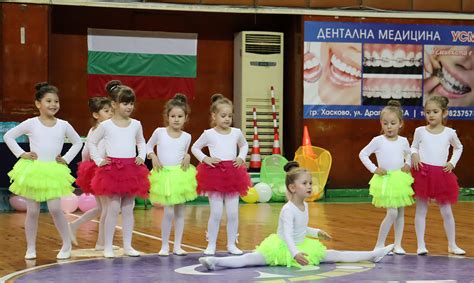 Детски празник в зала "Дружба" | XNEWS