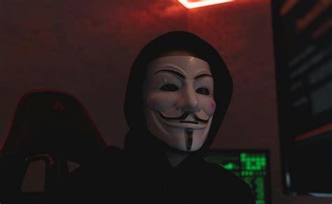 russian cybercriminals exploit microsoft teams to hack into uk