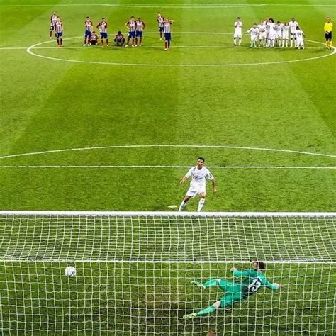 Real Madrid All Sters White House