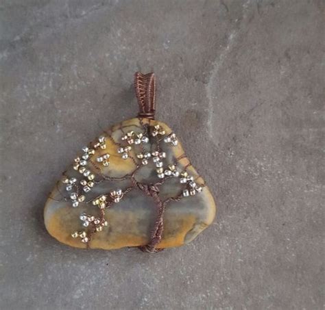 Кулоны своими руками в домашних условиях. Как сделать из камня, бусин ...