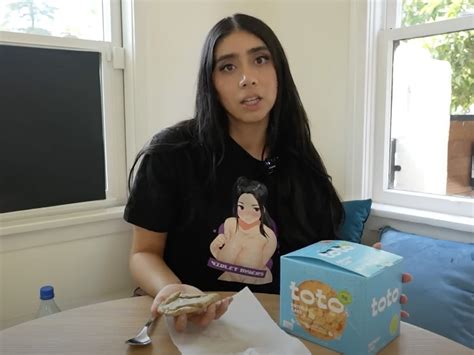 Violet Myers Watching Your High Key Crush Snacking All Day Is A