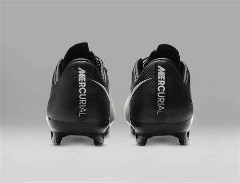 Nike Tech Craft | Black & White - Footy Boots