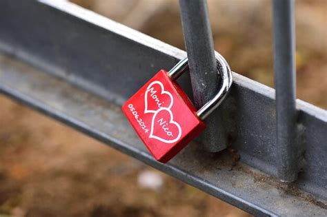 Premium Photo Red Padlock
