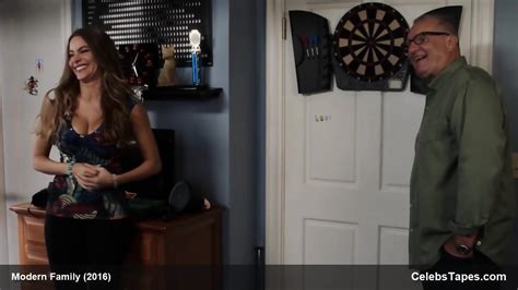 Sofia Vergara Deep Cleavage Eporner