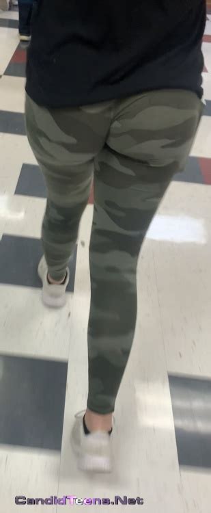 Hs Teen Tight Legging Pulling Up In Classroom Candid Teens