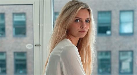 Trippie Bri Model Height Wiki Age Family Career Bio