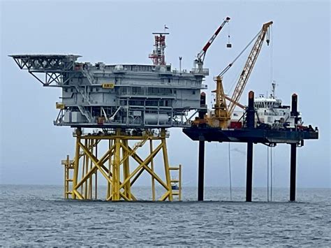 Vineyard Wind Turbine Electrified — But So Far No Power To Grid New England Public Media