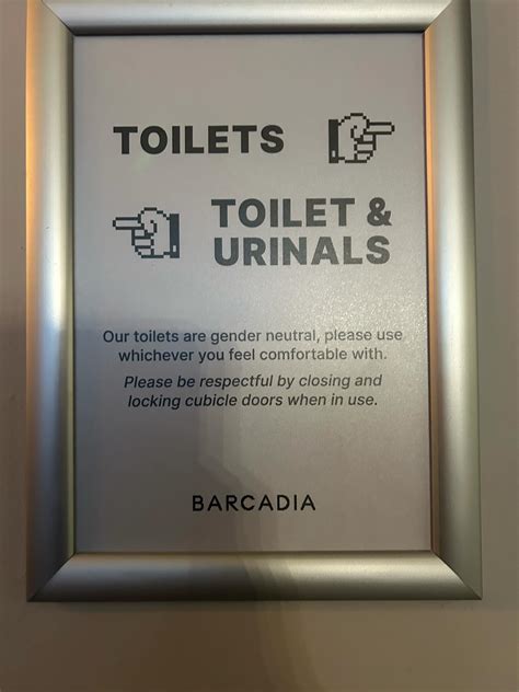 This Is How Public Toilets Should Work As Long As You Mind Your Own