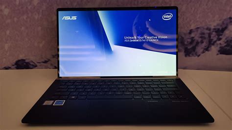 Asus ZenBook Series Laptop UltraPortable Tertipis