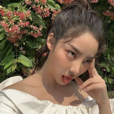 Vanilaa Follow Me For More Gái Xinh