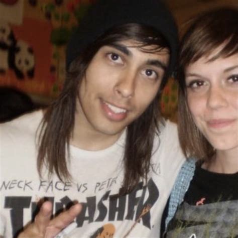 Vic Fuentes Pierce The Veil Vic Fuentes Young Vic