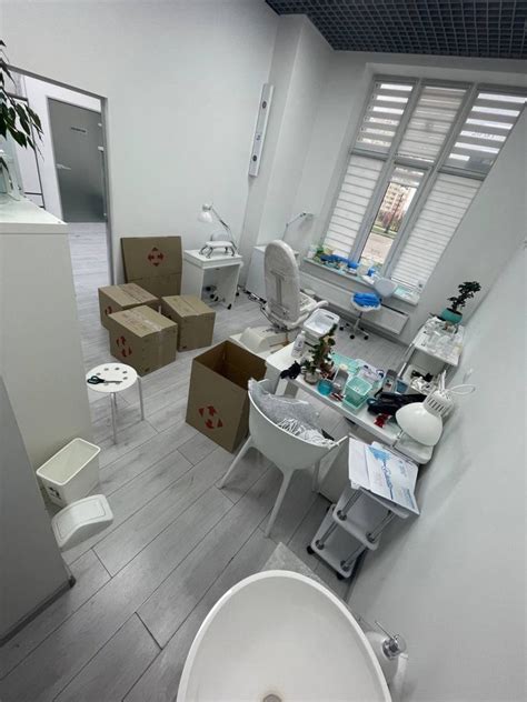 Манікюрний стіл автоклав комод Ikea 500 грн Меблі для салонів краси Київ на Olx