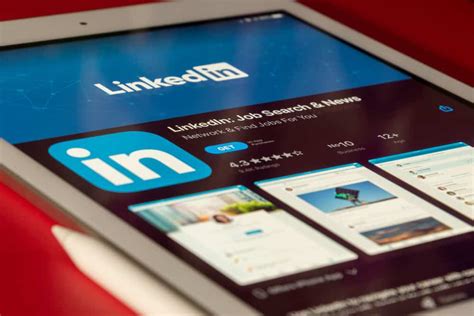 how to create job alert on linkedin itgeared