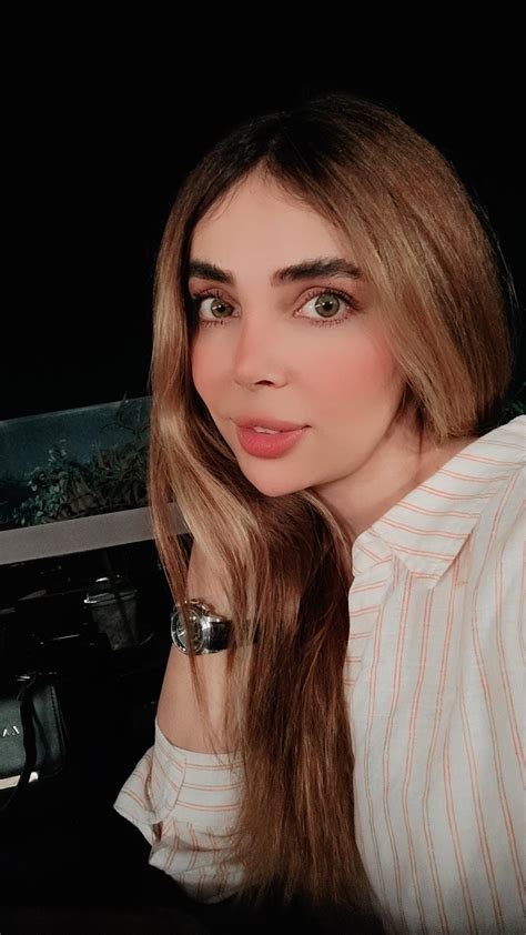 negar alizade medium
