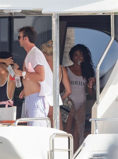 Sarah Hyland Nude Porn Pictures Xxx Photos Sex Images 4056167 Page 2 Pictoa