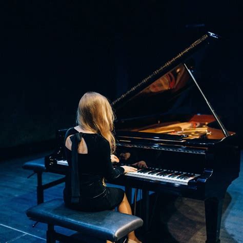 Beginner Classical Piano Bmusician