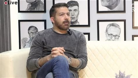 ياسر فرج كان عليا دين تقيل وسديته وعملت حادثة وكل حاجة راحت في ثانية