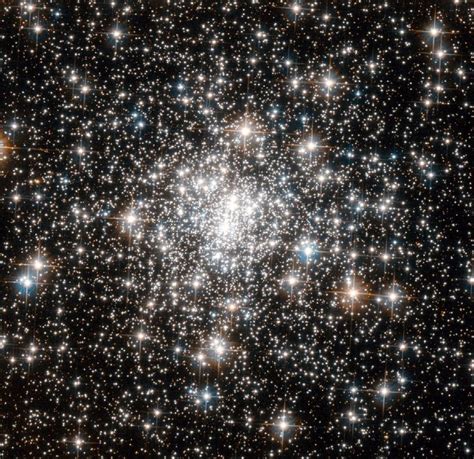 Ngc 6642 A Globular Cluster In Sagittarius Globular Cluster Star Cluster Astronomy