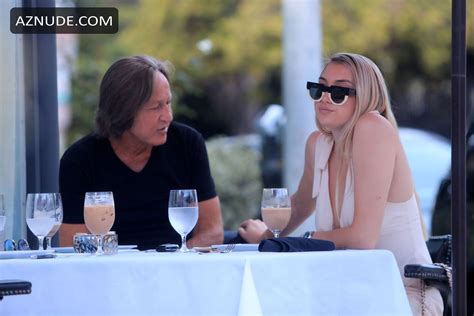 Justyna Monde Sexy Having A Romantic Lunch At Petrossian Restaurant In West Hollywood AZNude