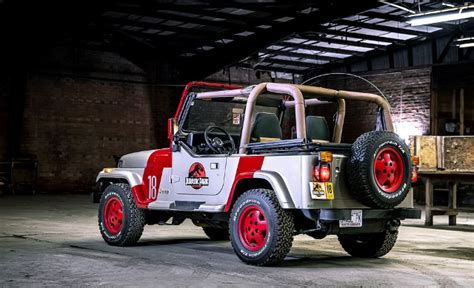 Jeep Rilis Paket Jurassic Park Untuk Wrangler Dan Gladiator