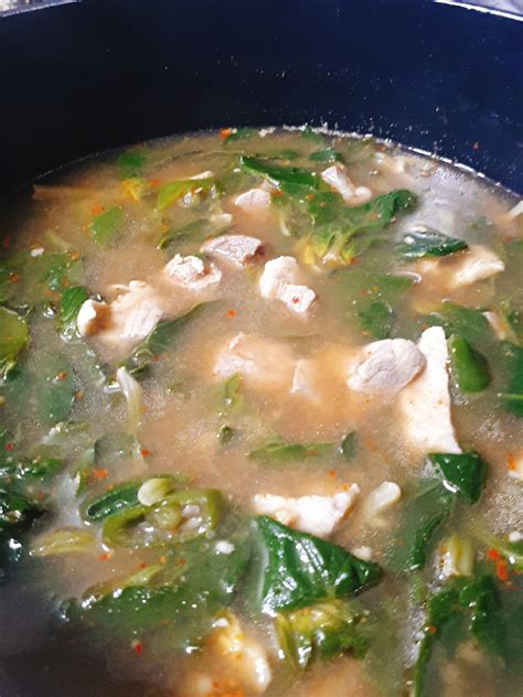 얼큰한 돼지고기 시금치된장국