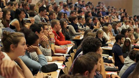 Les Marocains Restent En Tête Des étudiants étrangers En France