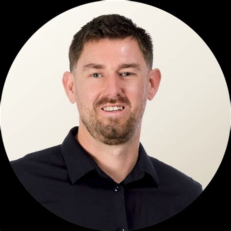 Dan Perrett Real Estate Agent Trade Me Property