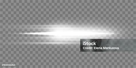 실버 수평 렌즈 플레어 광선 또는 스포트라이트와 보케가 있는 빛의 섬광 실버 글로우 플레어 조명 효과 벡터 일러스트 레이 션입니다 투명한 배경에 고립되어 있습니다 흰색에